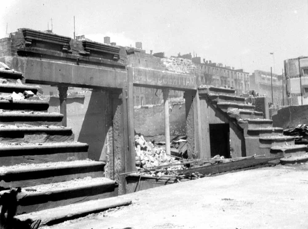 Make Way – Pedro E. Guerrero